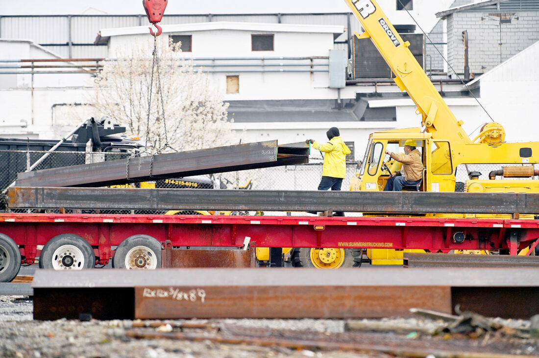 Heavy lifting | News, Sports, Jobs - Altoona Mirror